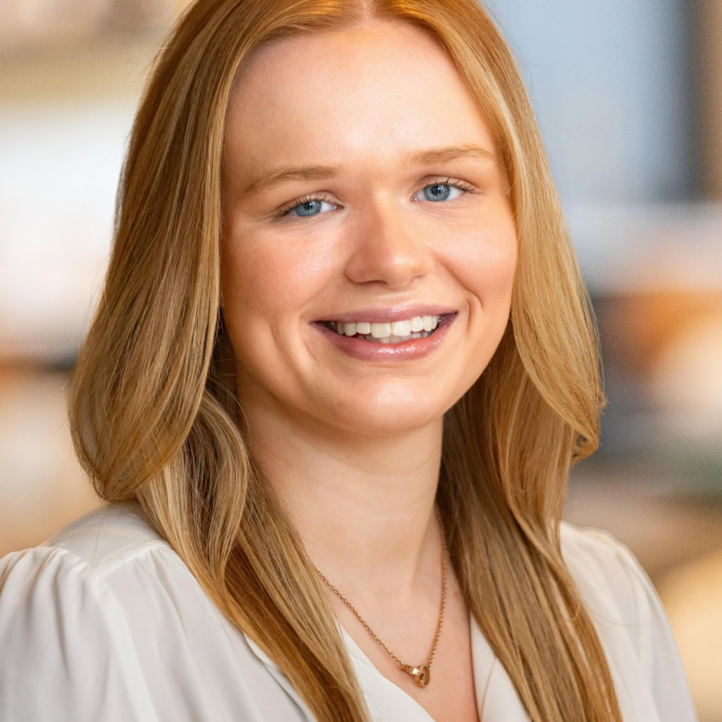 Catherine Andrew | Analyst, Investments | LV Collective
